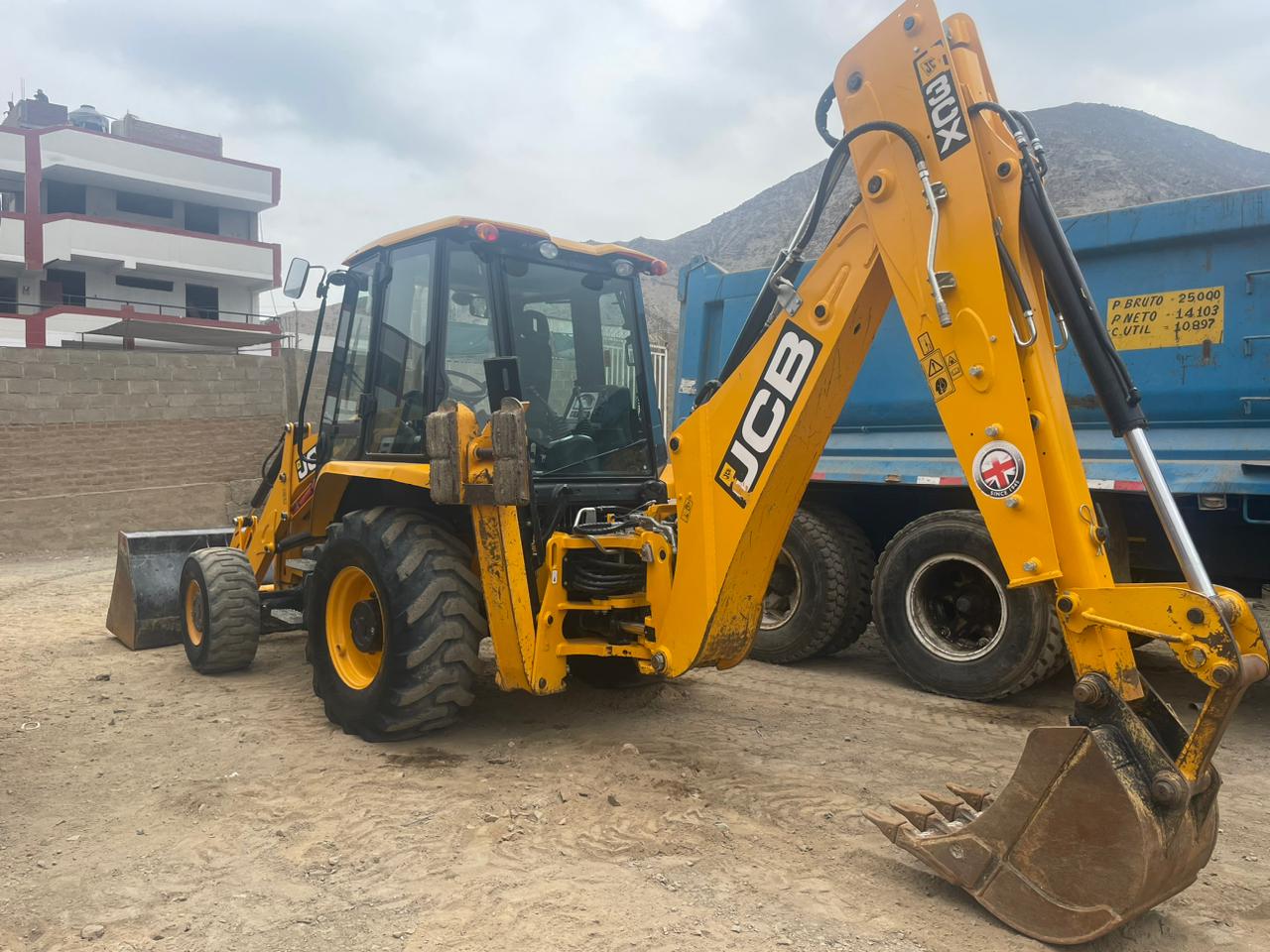 Retroexcavadora JCB 3CX Global – Corporación Maquifacil SAC